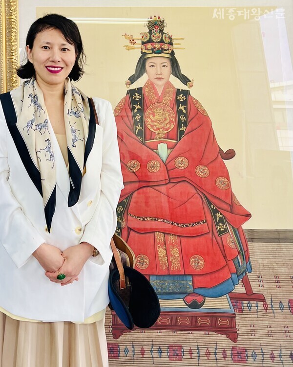 대화의 조화: 우아함과 무례한 의사소통 탐험 Harmony in Communication: Navigating The Dance ...